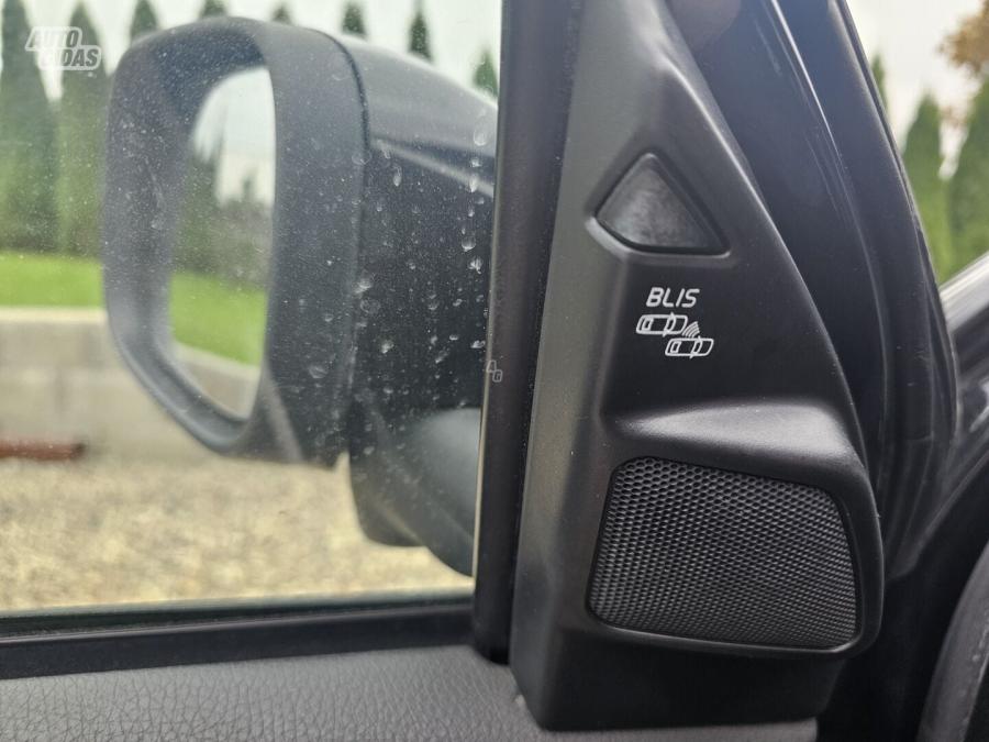 Black Volvo XC90 2008 in Vilnius, with an engine capacity of 2.40 L and mileage of 290 thousand km for 4600 €, photo 10 on AUTOMOTO.COM.LV
