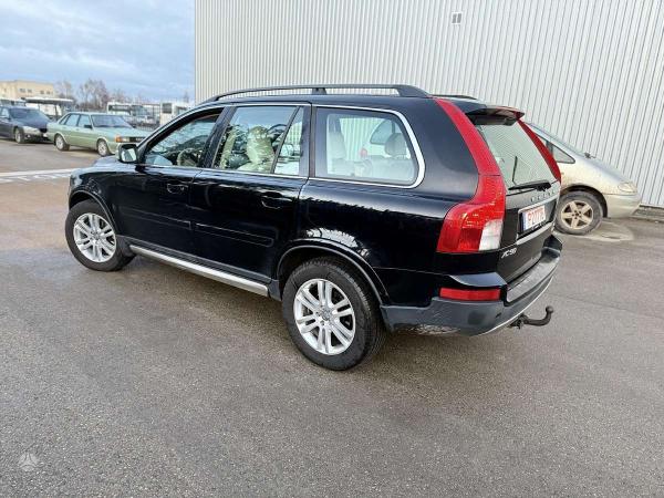 Melns Volvo XC90 2009 Ukmergė, ar dzinēja tilpumu 2.40 L un nobraukumu 310 tūkst. km par 4850 €, foto 7 vietnē AUTOMOTO.COM.LV