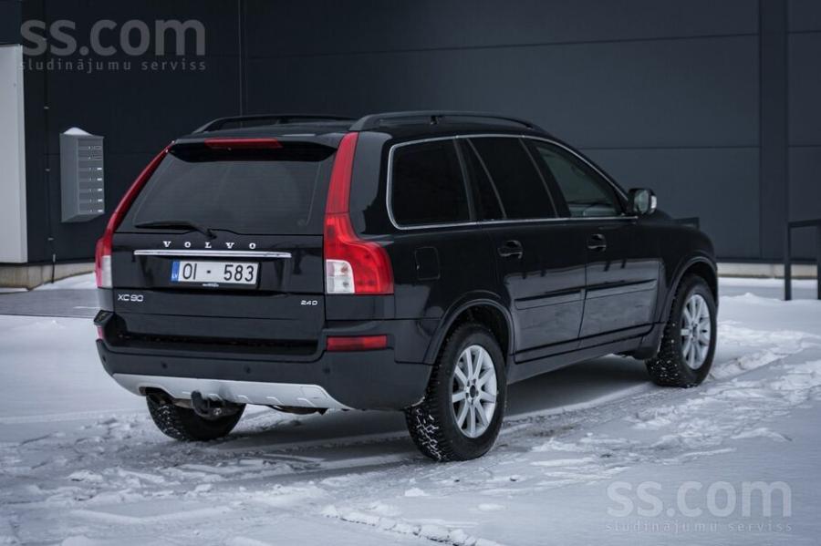 Melns Volvo XC90 2009 Rīga, ar dzinēja tilpumu 2.40 L un nobraukumu 0 tūkst. km par 7500 €, foto 4 vietnē AUTOMOTO.COM.LV