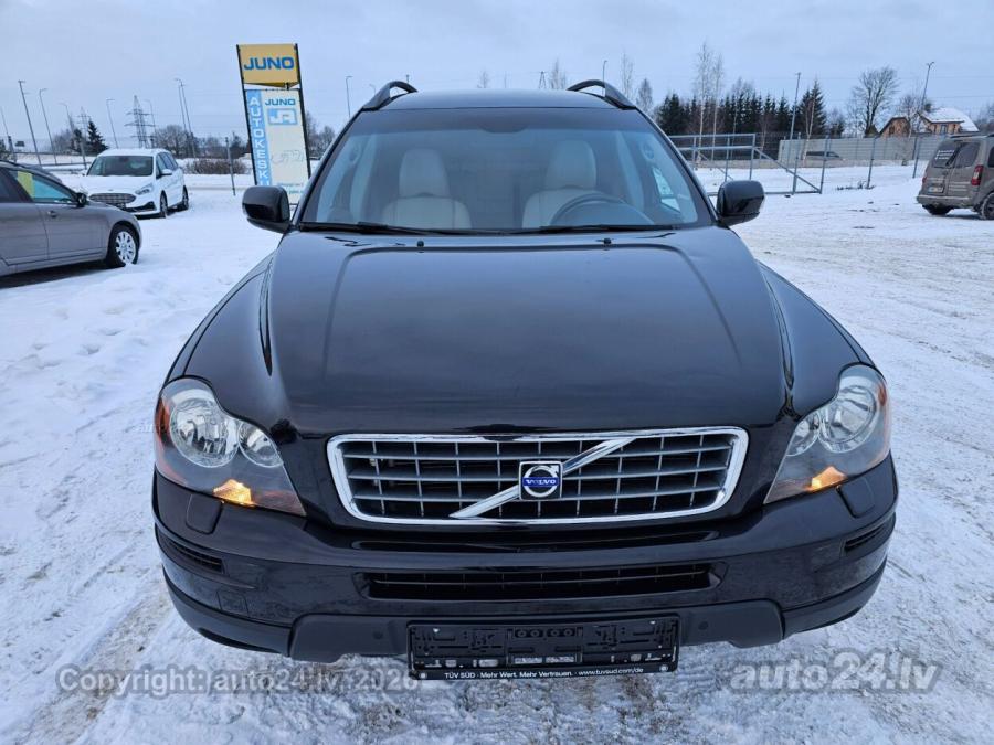 Melns Volvo XC90 2009 Tartu, ar dzinēja tilpumu 2.40 L un nobraukumu 244 tūkst. km par 7390 €, foto 2 vietnē AUTOMOTO.COM.LV