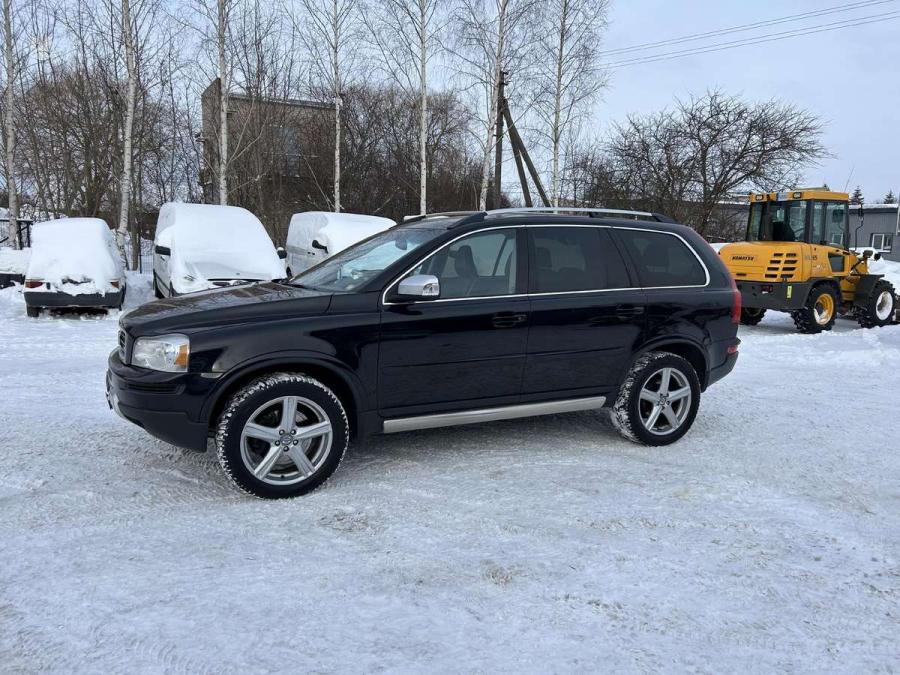 Melns Volvo XC90 2009 Kretinga, ar dzinēja tilpumu 2.40 L un nobraukumu 327 tūkst. km par 7850 €, foto 2 vietnē AUTOMOTO.COM.LV