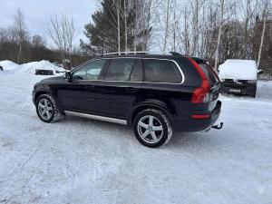 Melns Volvo XC90 2009 Kretinga, ar dzinēja tilpumu 2.40 L un nobraukumu 327 tūkst. km par 7850 €, foto 3 vietnē AUTOMOTO.COM.LV
