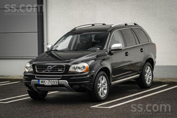 Black Volvo XC90 2009 in Riga, with an engine capacity of 2.40 L and mileage of 274 thousand km for 6995 €, photo 1 on AUTOMOTO.COM.LV
