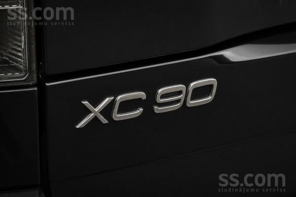 Black Volvo XC90 2009 in Riga, with an engine capacity of 2.40 L and mileage of 274 thousand km for 6995 €, photo 7 on AUTOMOTO.COM.LV