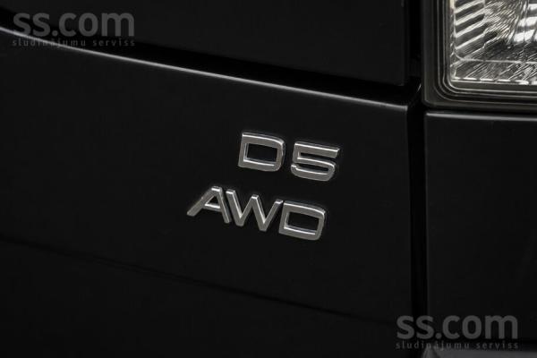 Black Volvo XC90 2009 in Riga, with an engine capacity of 2.40 L and mileage of 274 thousand km for 6995 €, photo 8 on AUTOMOTO.COM.LV