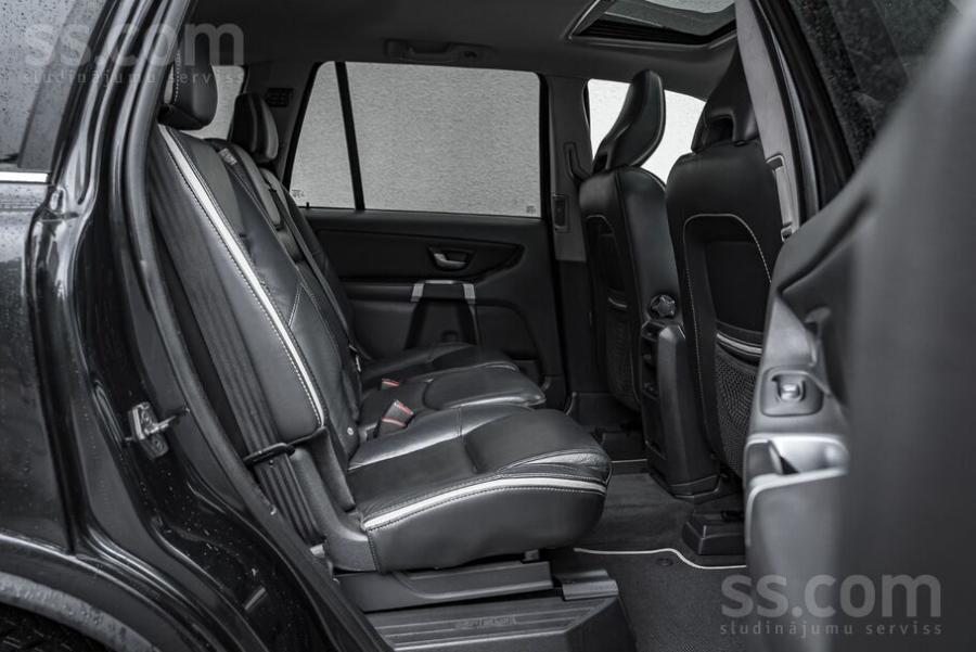 Melns Volvo XC90 2009 Rīga, ar dzinēja tilpumu 2.40 L un nobraukumu 274 tūkst. km par 6995 €, foto 13 vietnē AUTOMOTO.COM.LV