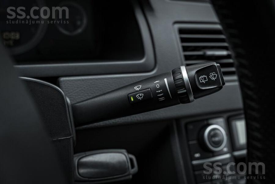 Melns Volvo XC90 2009 Rīga, ar dzinēja tilpumu 2.40 L un nobraukumu 274 tūkst. km par 6995 €, foto 22 vietnē AUTOMOTO.COM.LV