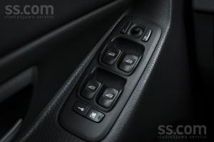 Melns Volvo XC90 2009 Rīga, ar dzinēja tilpumu 2.40 L un nobraukumu 274 tūkst. km par 6995 €, foto 28 vietnē AUTOMOTO.COM.LV