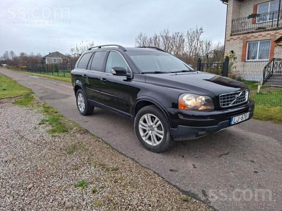 Melns Volvo XC90 2009 Talsi, ar dzinēja tilpumu 2.40 L un nobraukumu 414 tūkst. km par 4750 €, foto 3 vietnē AUTOMOTO.COM.LV