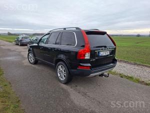 Melns Volvo XC90 2009 Talsi, ar dzinēja tilpumu 2.40 L un nobraukumu 414 tūkst. km par 4750 €, foto 4 vietnē AUTOMOTO.COM.LV