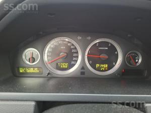 Melns Volvo XC90 2009 Talsi, ar dzinēja tilpumu 2.40 L un nobraukumu 414 tūkst. km par 4750 €, foto 8 vietnē AUTOMOTO.COM.LV