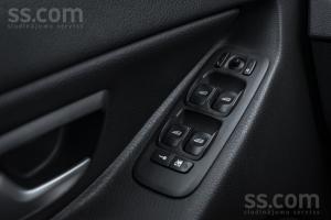 Melns Volvo XC90 2009 Rīga, ar dzinēja tilpumu 2.40 L un nobraukumu 0 tūkst. km par 7500 €, foto 24 vietnē AUTOMOTO.COM.LV