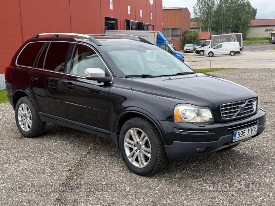 Melns Volvo XC90 2009 Viljandi, ar dzinēja tilpumu 2.40 L un nobraukumu 330 tūkst. km par 7999 €, foto 1 vietnē AUTOMOTO.COM.LV