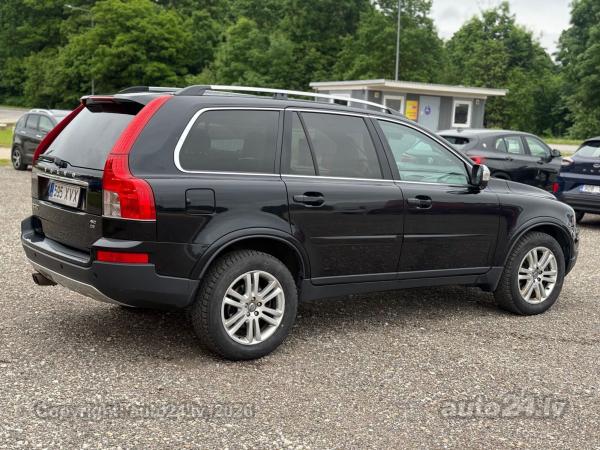 Black Volvo XC90 2009 in Viljandi, with an engine capacity of 2.40 L and mileage of 330 thousand km for 7999 €, photo 5 on AUTOMOTO.COM.LV