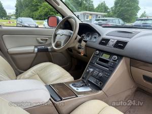 Melns Volvo XC90 2009 Viljandi, ar dzinēja tilpumu 2.40 L un nobraukumu 330 tūkst. km par 7999 €, foto 8 vietnē AUTOMOTO.COM.LV