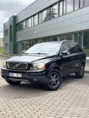 Black Volvo XC90 2009 in Tukums, with an engine capacity of 2.40 L and mileage of 427 thousand km for 4700 €, photo 3 on AUTOMOTO.COM.LV