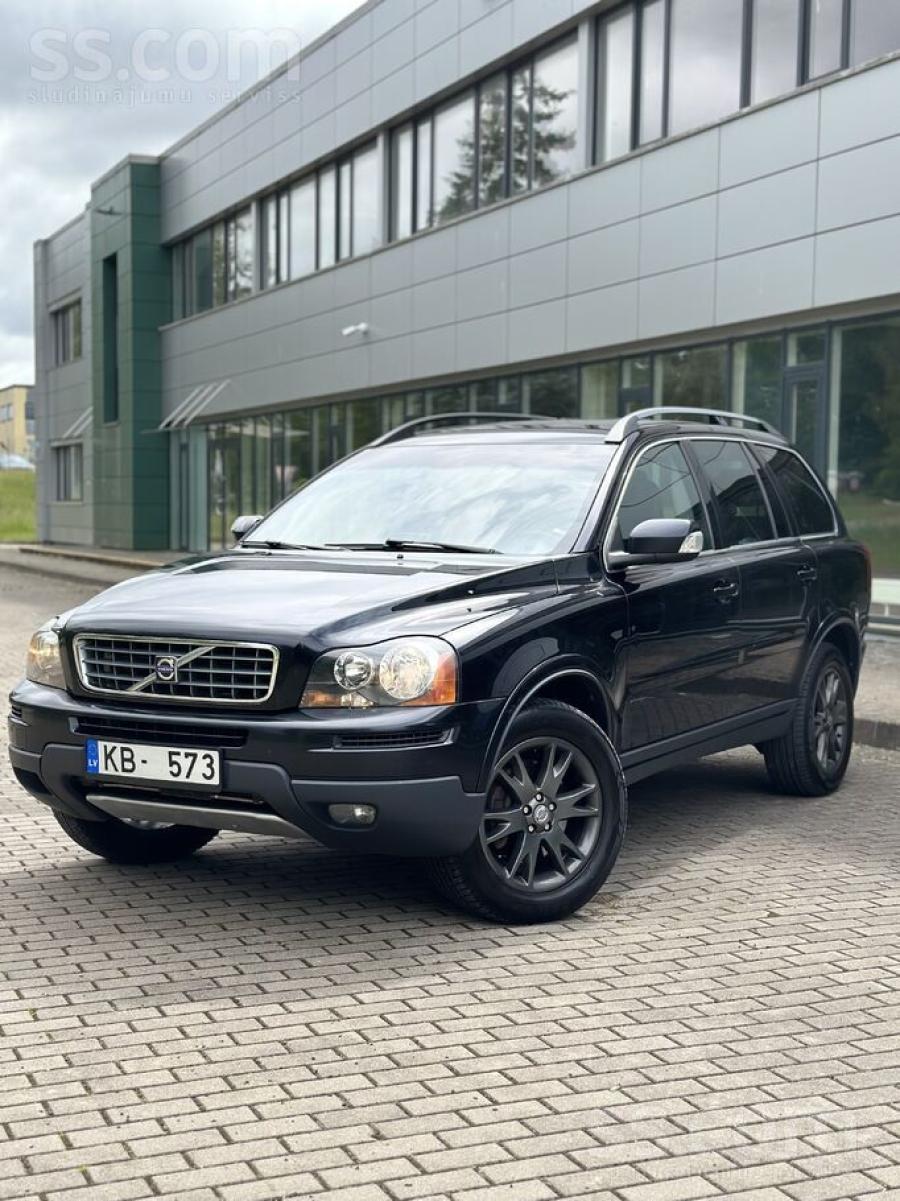 Black Volvo XC90 2009 in Tukums, with an engine capacity of 2.40 L and mileage of 427 thousand km for 4700 €, photo 3 on AUTOMOTO.COM.LV