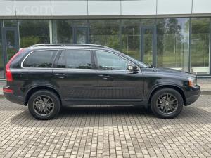 Black Volvo XC90 2009 in Tukums, with an engine capacity of 2.40 L and mileage of 427 thousand km for 4700 €, photo 4 on AUTOMOTO.COM.LV