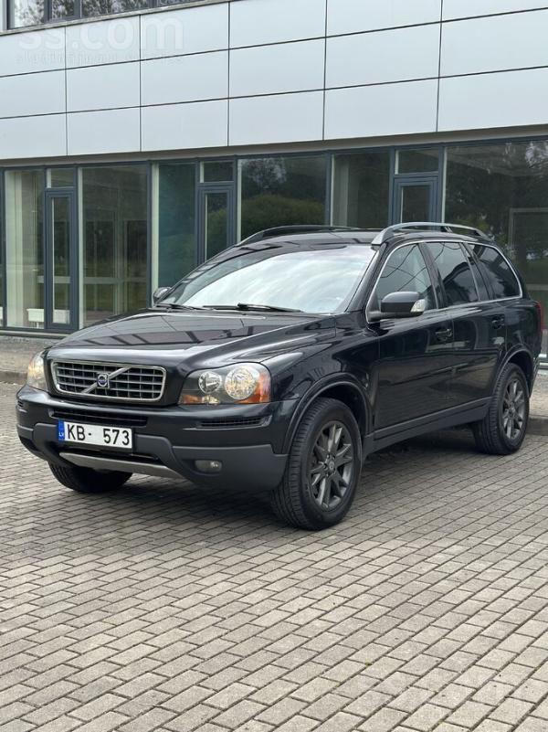 Black Volvo XC90 2009 in Tukums, with an engine capacity of 2.40 L and mileage of 427 thousand km for 4700 €, photo 7 on AUTOMOTO.COM.LV