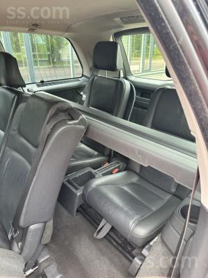 Black Volvo XC90 2009 in Tukums, with an engine capacity of 2.40 L and mileage of 427 thousand km for 4700 €, photo 23 on AUTOMOTO.COM.LV