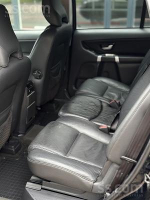 Black Volvo XC90 2009 in Tukums, with an engine capacity of 2.40 L and mileage of 427 thousand km for 4700 €, photo 25 on AUTOMOTO.COM.LV