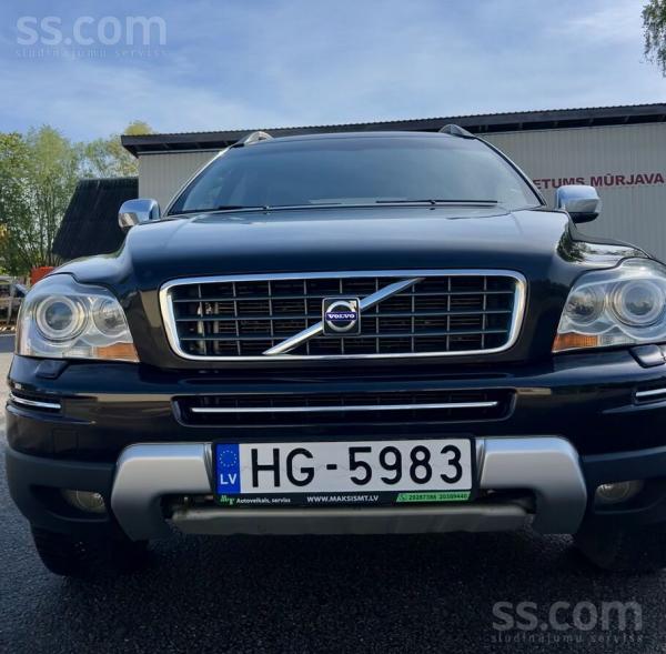 Black Volvo XC90 2009 in Limbazi, with an engine capacity of 2.40 L and mileage of 275 thousand km for 5900 €, photo 1 on AUTOMOTO.COM.LV