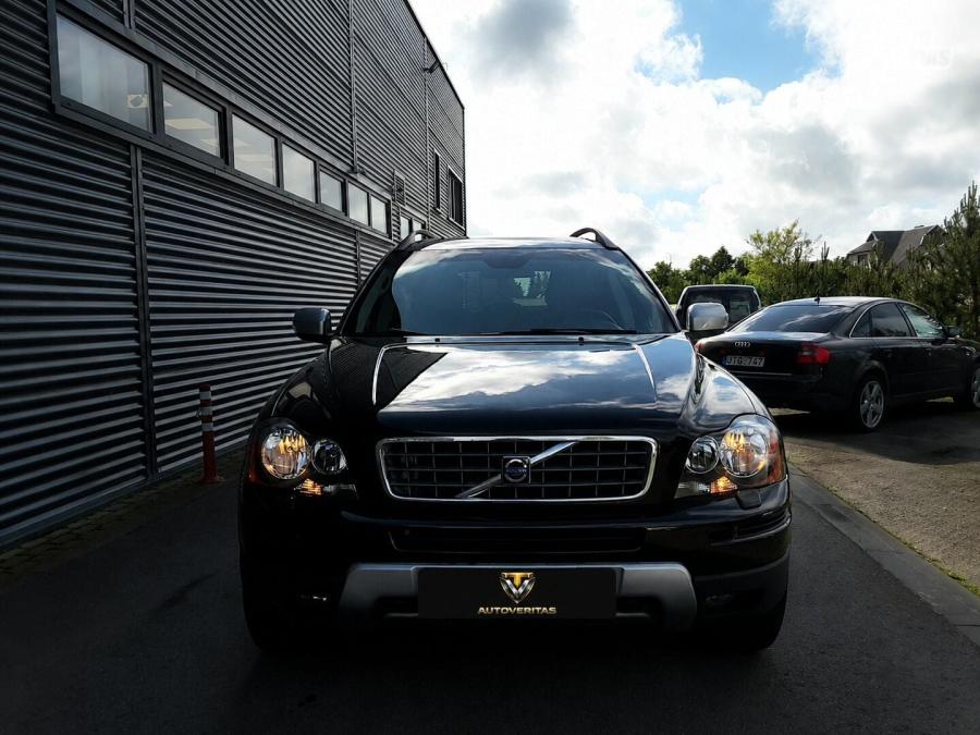 Black Volvo XC90 2009 in Kretinga, with an engine capacity of 3.20 L and mileage of 224 thousand km for 6750 €, photo 1 on AUTOMOTO.COM.LV