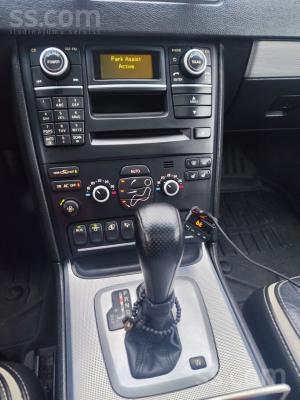 Melns Volvo XC90 2009 Rīga, ar dzinēja tilpumu 2.40 L un nobraukumu 0 tūkst. km par 8500 €, foto 9 vietnē AUTOMOTO.COM.LV