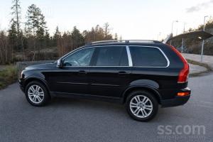 Melns Volvo XC90 2009 Rīga, ar dzinēja tilpumu 2.40 L un nobraukumu 346 tūkst. km par 7900 €, foto  vietnē AUTOMOTO.COM.LV