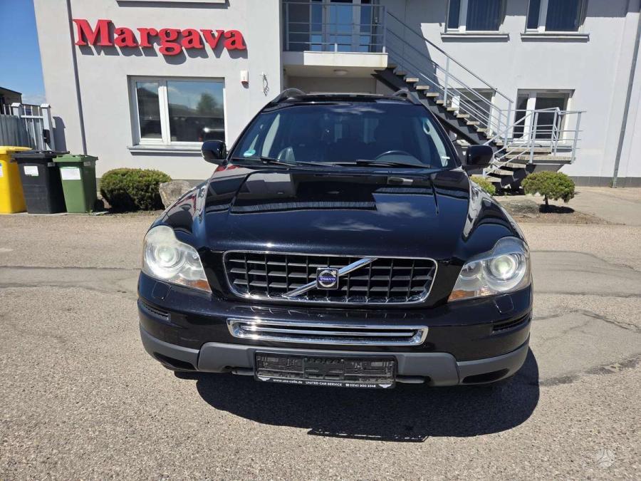 Melns Volvo XC90 2009 Marijampole, ar dzinēja tilpumu 2.40 L un nobraukumu 325 tūkst. km par 6199 €, foto 3 vietnē AUTOMOTO.COM.LV