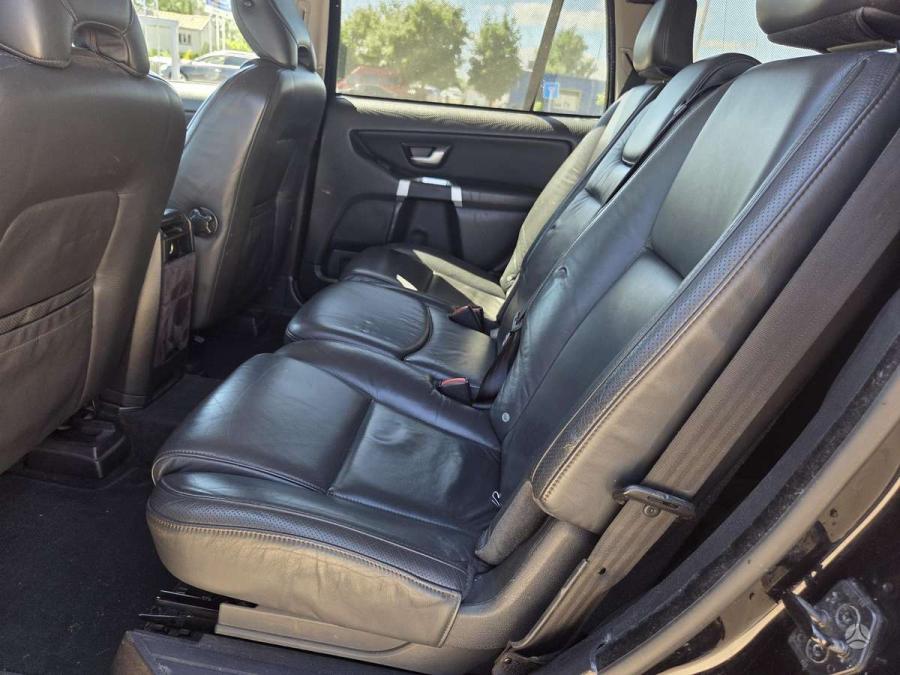 Melns Volvo XC90 2009 Marijampole, ar dzinēja tilpumu 2.40 L un nobraukumu 325 tūkst. km par 6199 €, foto 12 vietnē AUTOMOTO.COM.LV