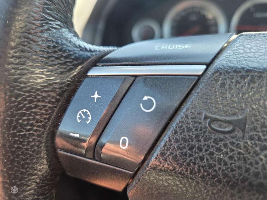 Melns Volvo XC90 2009 Marijampole, ar dzinēja tilpumu 2.40 L un nobraukumu 325 tūkst. km par 6199 €, foto 13 vietnē AUTOMOTO.COM.LV