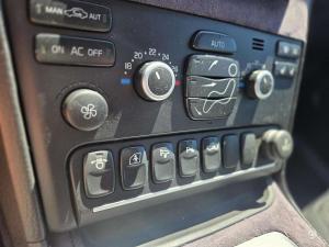 Melns Volvo XC90 2009 Marijampole, ar dzinēja tilpumu 2.40 L un nobraukumu 325 tūkst. km par 6199 €, foto 19 vietnē AUTOMOTO.COM.LV