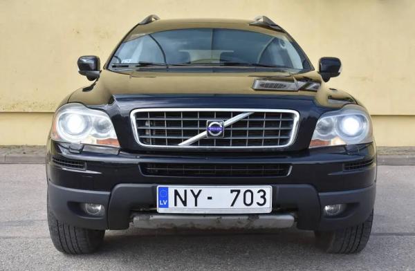 Melns Volvo XC90 2009 Talsi, ar dzinēja tilpumu 2.40 L un nobraukumu 240 tūkst. km par 6900 €, foto 3 vietnē AUTOMOTO.COM.LV