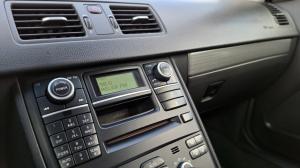 Black Volvo XC90 2009 in Riga, with an engine capacity of 2.40 L and mileage of 219 thousand km for 8490 €, photo 14 on AUTOMOTO.COM.LV