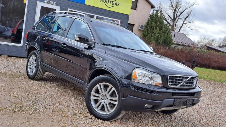 Black Volvo XC90 2009 in Riga, with an engine capacity of 2.40 L and mileage of 219 thousand km for 8490 €, photo 22 on AUTOMOTO.COM.LV