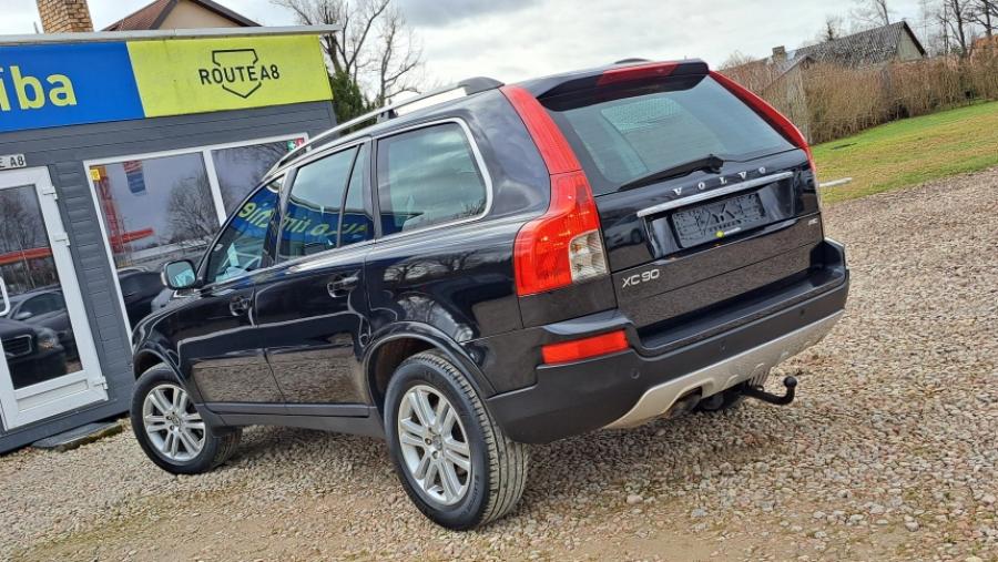 Black Volvo XC90 2009 in Riga, with an engine capacity of 2.40 L and mileage of 219 thousand km for 8490 €, photo 26 on AUTOMOTO.COM.LV