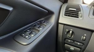 Black Volvo XC90 2009 in Riga, with an engine capacity of 2.40 L and mileage of 219 thousand km for 8490 €, photo 27 on AUTOMOTO.COM.LV