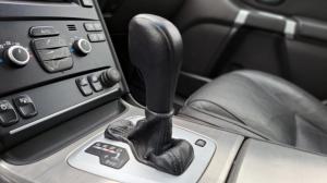 Black Volvo XC90 2009 in Riga, with an engine capacity of 2.40 L and mileage of 219 thousand km for 8490 €, photo 32 on AUTOMOTO.COM.LV