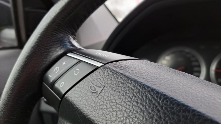 Black Volvo XC90 2009 in Riga, with an engine capacity of 2.40 L and mileage of 219 thousand km for 8490 €, photo 36 on AUTOMOTO.COM.LV