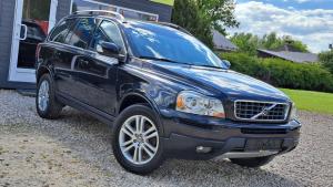 Black Volvo XC90 2009 in Riga, with an engine capacity of 2.40 L and mileage of 219 thousand km for 8490 €, photo 46 on AUTOMOTO.COM.LV