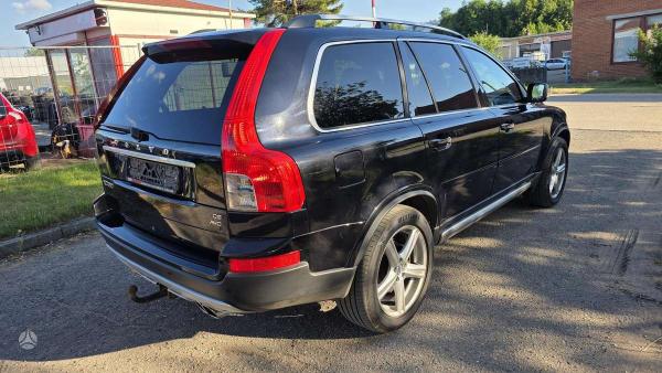Melns Volvo XC90 2009 Šauļi, ar dzinēja tilpumu 2.40 L un nobraukumu 288 tūkst. km par 7250 €, foto 5 vietnē AUTOMOTO.COM.LV
