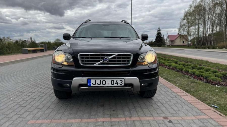 Black Volvo XC90 2009 in Raseiniai, with an engine capacity of 3.19 L and mileage of 251 thousand km for 6400 €, photo 1 on AUTOMOTO.COM.LV