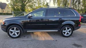 Melns Volvo XC90 2009 Šauļi, ar dzinēja tilpumu 2.40 L un nobraukumu 288 tūkst. km par 7250 €, foto 3 vietnē AUTOMOTO.COM.LV