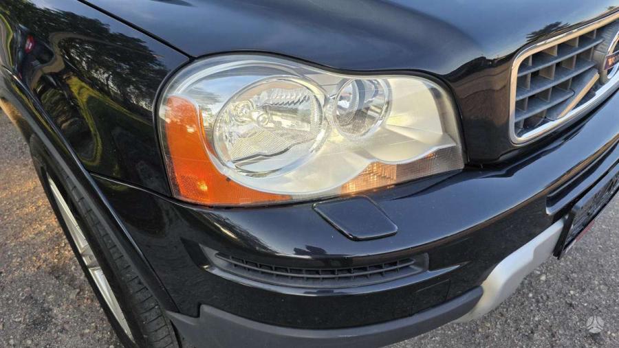 Melns Volvo XC90 2009 Šauļi, ar dzinēja tilpumu 2.40 L un nobraukumu 288 tūkst. km par 7250 €, foto 12 vietnē AUTOMOTO.COM.LV