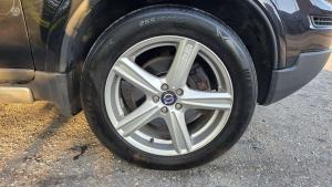 Melns Volvo XC90 2009 Šauļi, ar dzinēja tilpumu 2.40 L un nobraukumu 288 tūkst. km par 7250 €, foto 13 vietnē AUTOMOTO.COM.LV