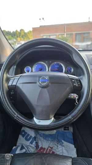 Melns Volvo XC90 2009 Šauļi, ar dzinēja tilpumu 2.40 L un nobraukumu 288 tūkst. km par 7250 €, foto 25 vietnē AUTOMOTO.COM.LV