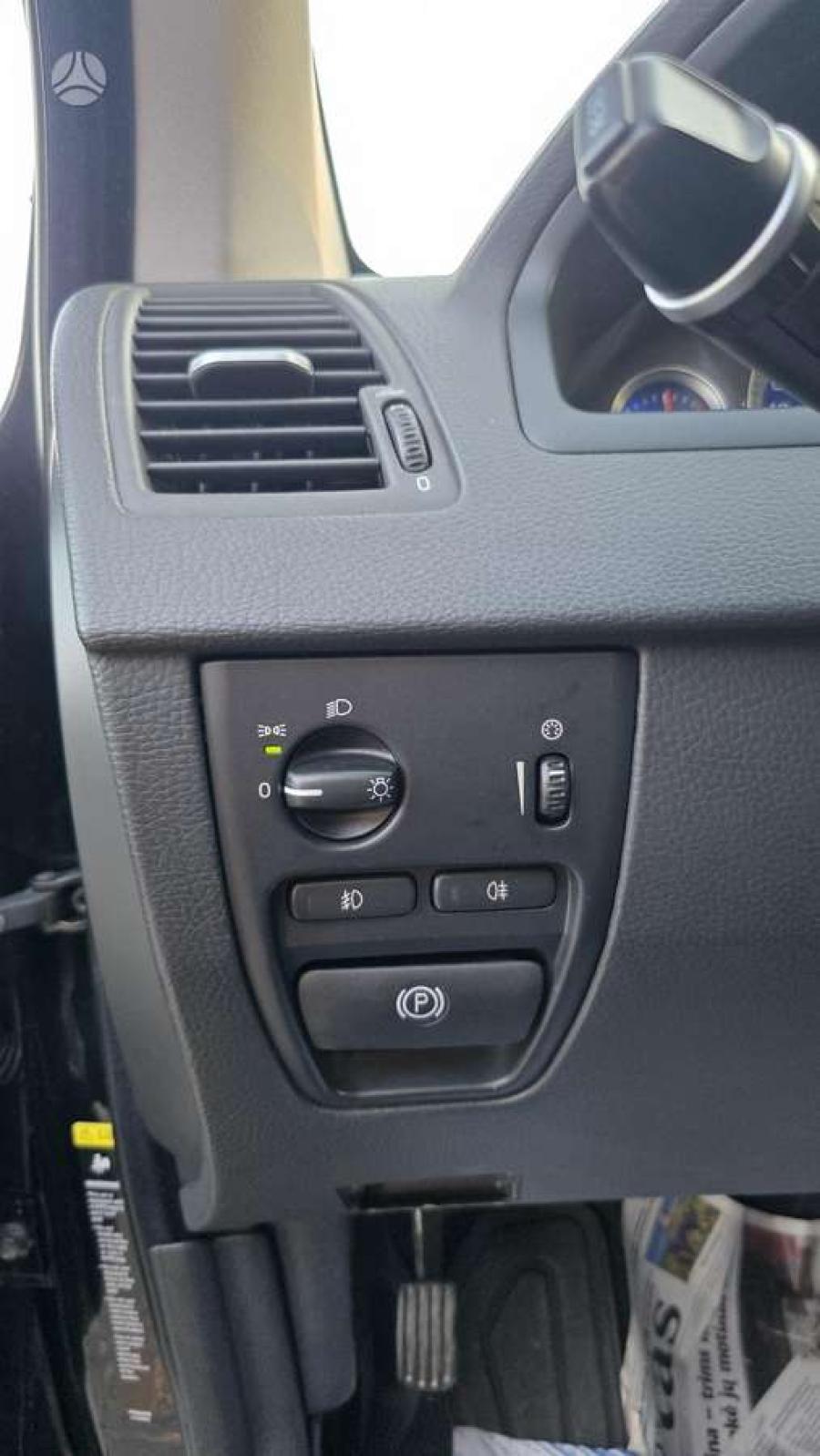 Melns Volvo XC90 2009 Šauļi, ar dzinēja tilpumu 2.40 L un nobraukumu 288 tūkst. km par 7250 €, foto 26 vietnē AUTOMOTO.COM.LV