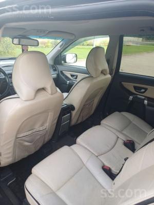 Melns Volvo XC90 2009 Saldus, ar dzinēja tilpumu 2.40 L un nobraukumu 369 tūkst. km par 6500 €, foto 6 vietnē AUTOMOTO.COM.LV