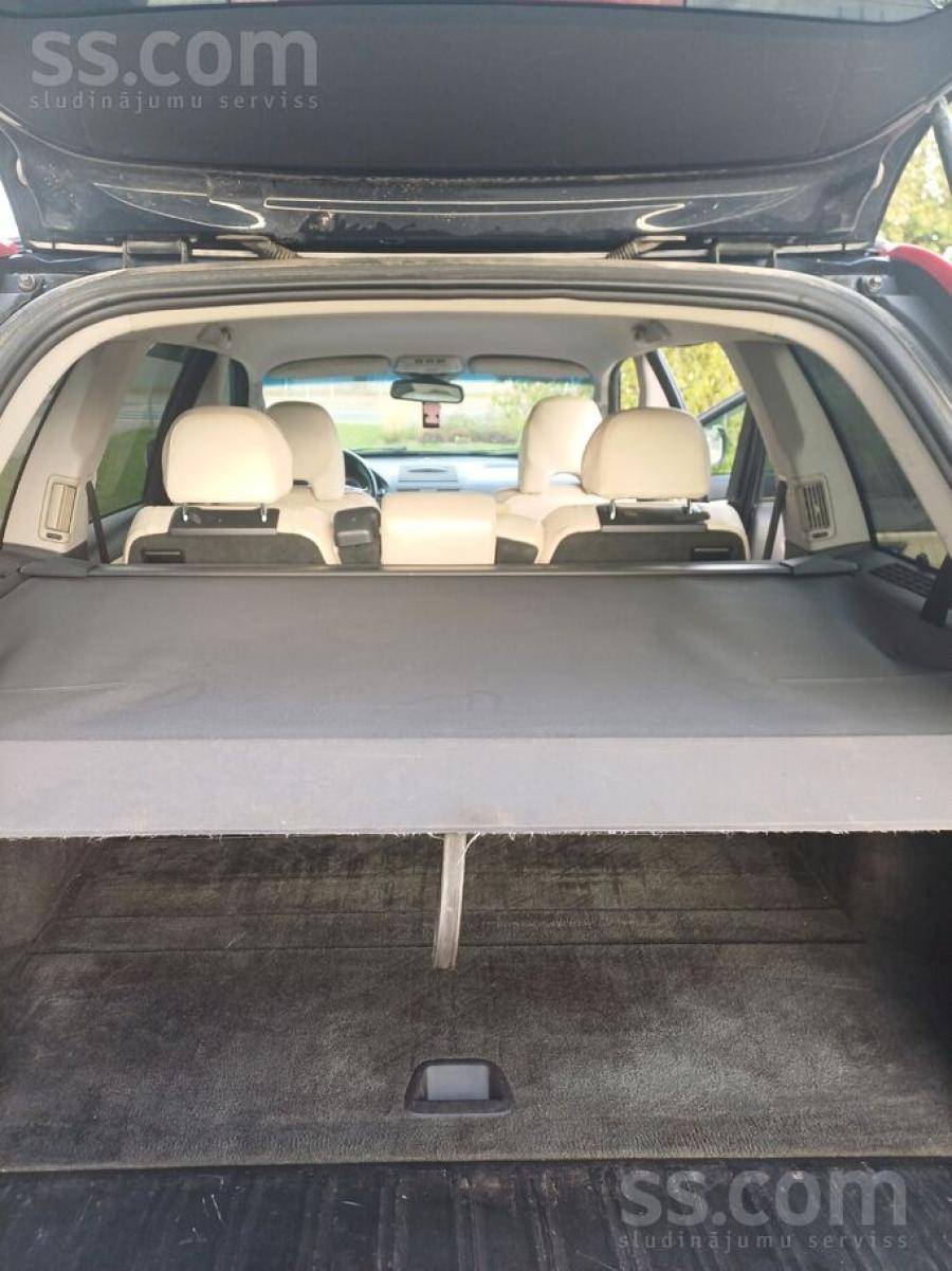 Melns Volvo XC90 2009 Saldus, ar dzinēja tilpumu 2.40 L un nobraukumu 369 tūkst. km par 6500 €, foto 8 vietnē AUTOMOTO.COM.LV